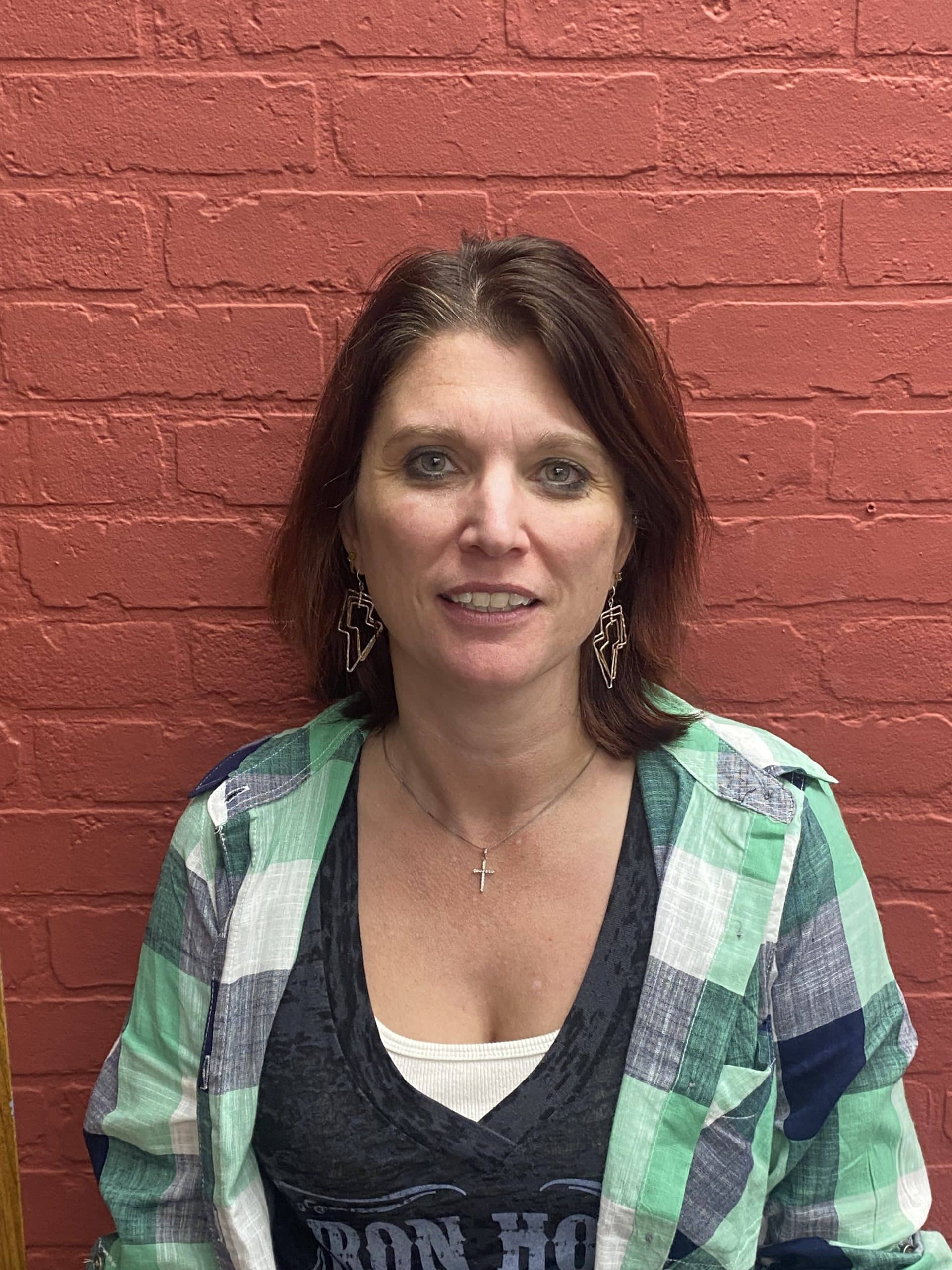 About Us - KIWA Radio