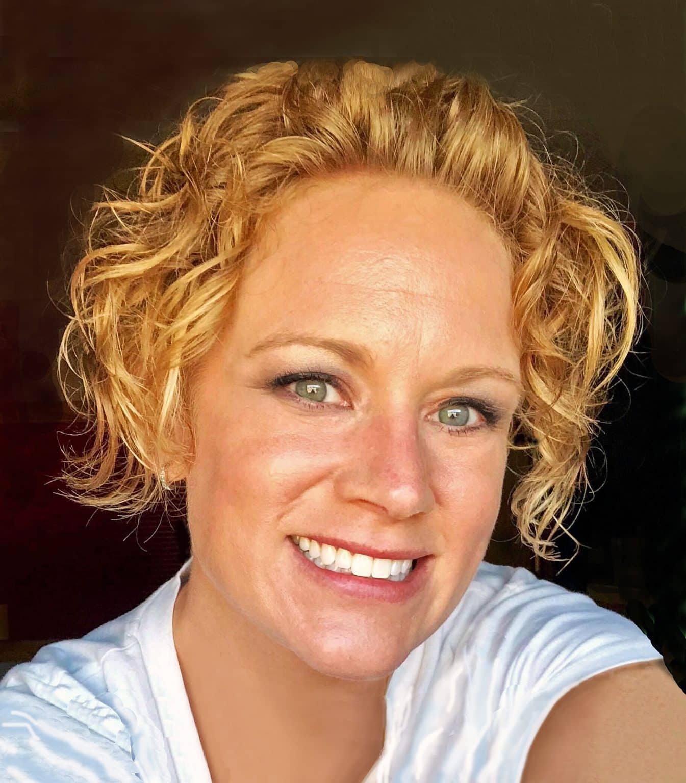 Sarah Benz - KIWA Radio